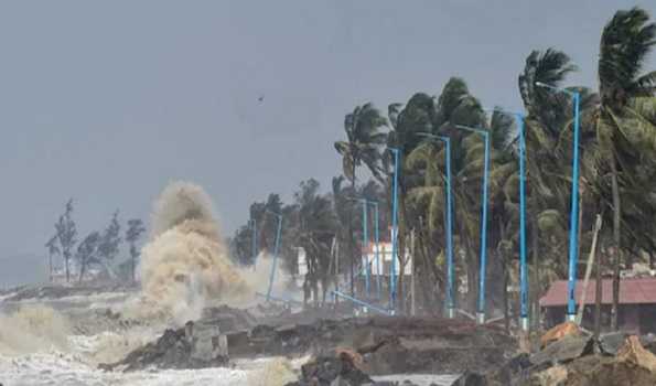 Cyclone Mandous kills 3, affects over 21,000 in Sri Lanka - Goa Chronicle