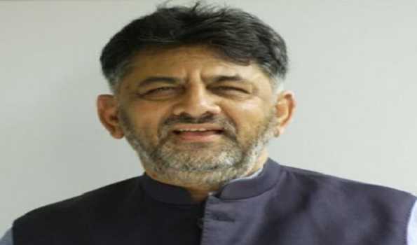 Shivakumar breaks down as Cong heads towards victory, thanks Sonia ...