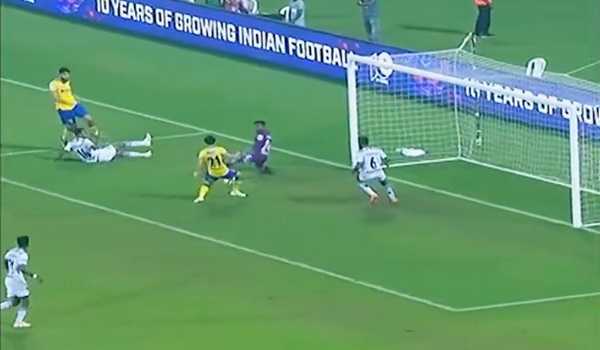 Kerala Blasters FC & Chennaiyin FC play out high-scoring draw - Goa Chronicle