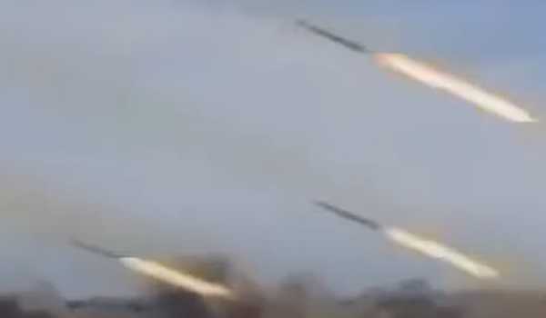 DPRK top leader guides super-large multiple rocket launcher battery ...