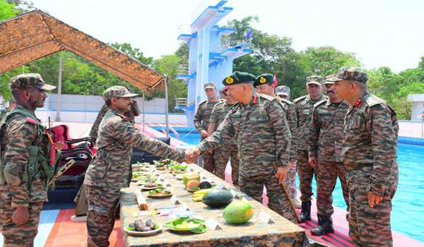 Southern Command Chief visits Pangode to review Army's operational ...