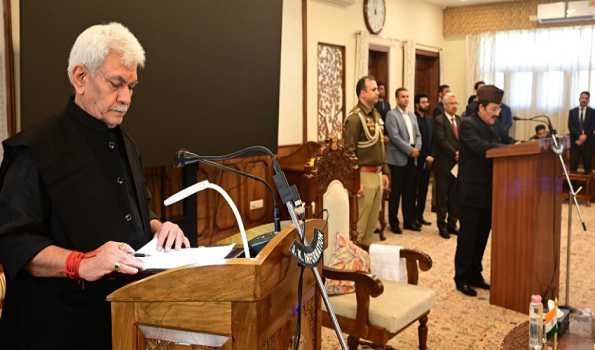 Mubarak Gul takes oath as Pro-tem Speaker of J&K Assembly - Goa Chronicle